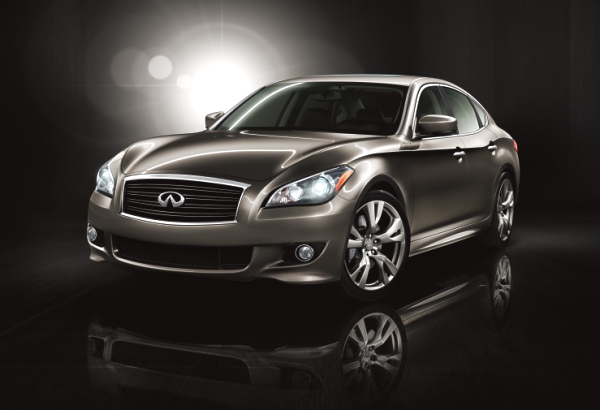 2011 Infiniti M Makes Virtual Debut at Concours d’Elegance